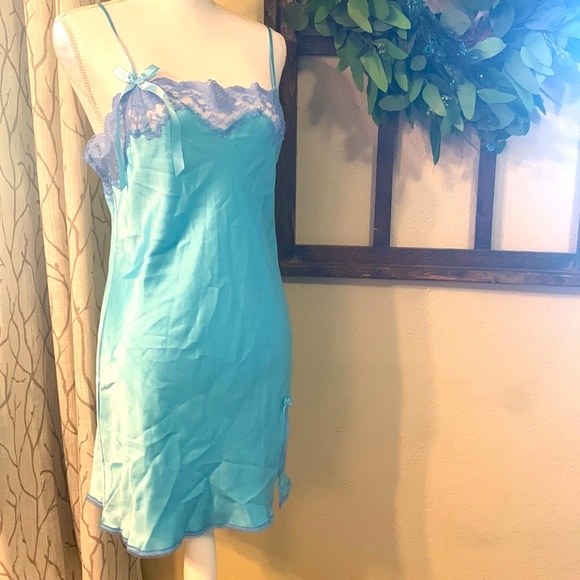 Victoria's Secret | Intimates & Sleepwear | Nwot Victoria Secret Angels ...